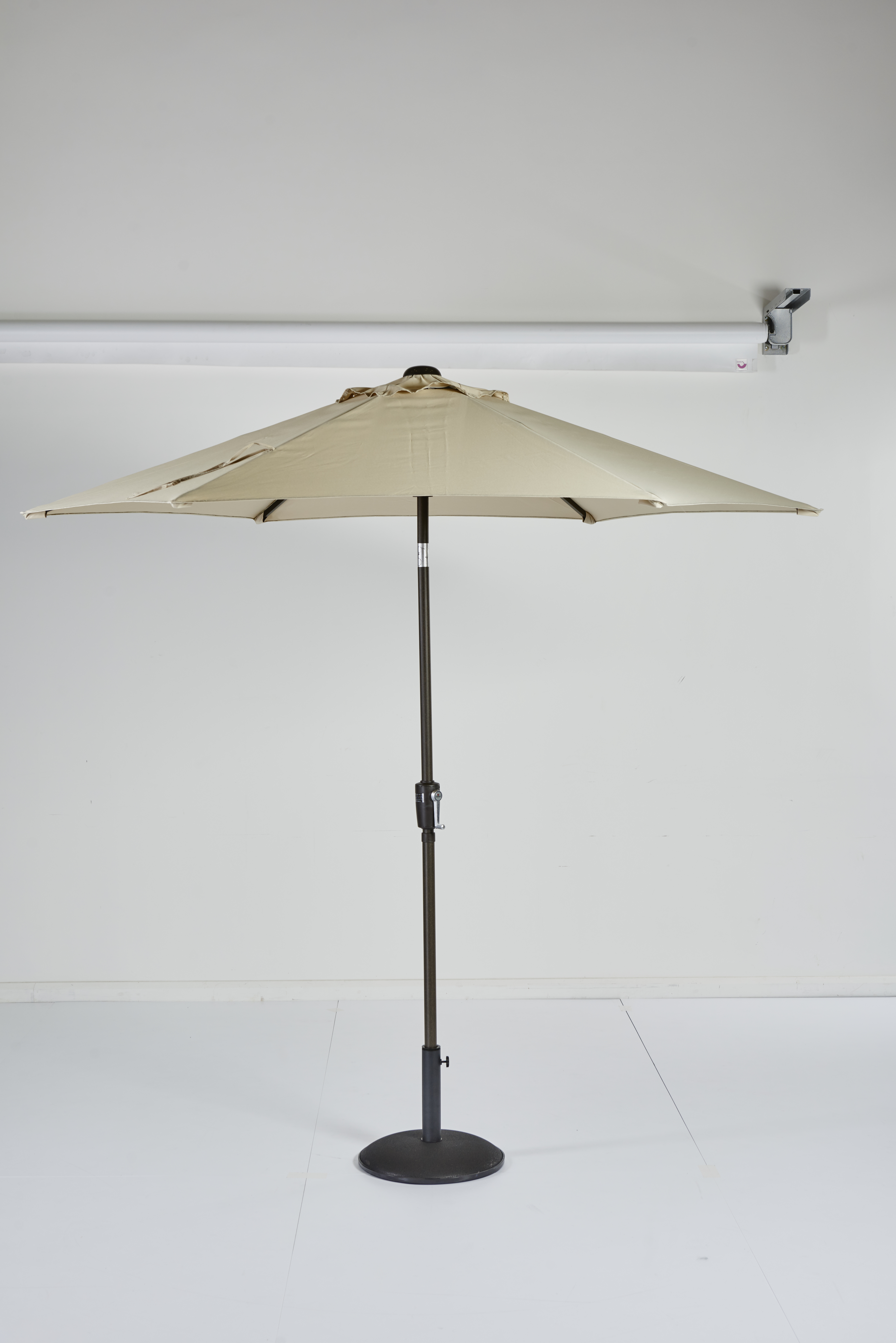 Supremo Riviera Deluxe Crank Parasol - 3M - Almond - Burleydam Garden ...