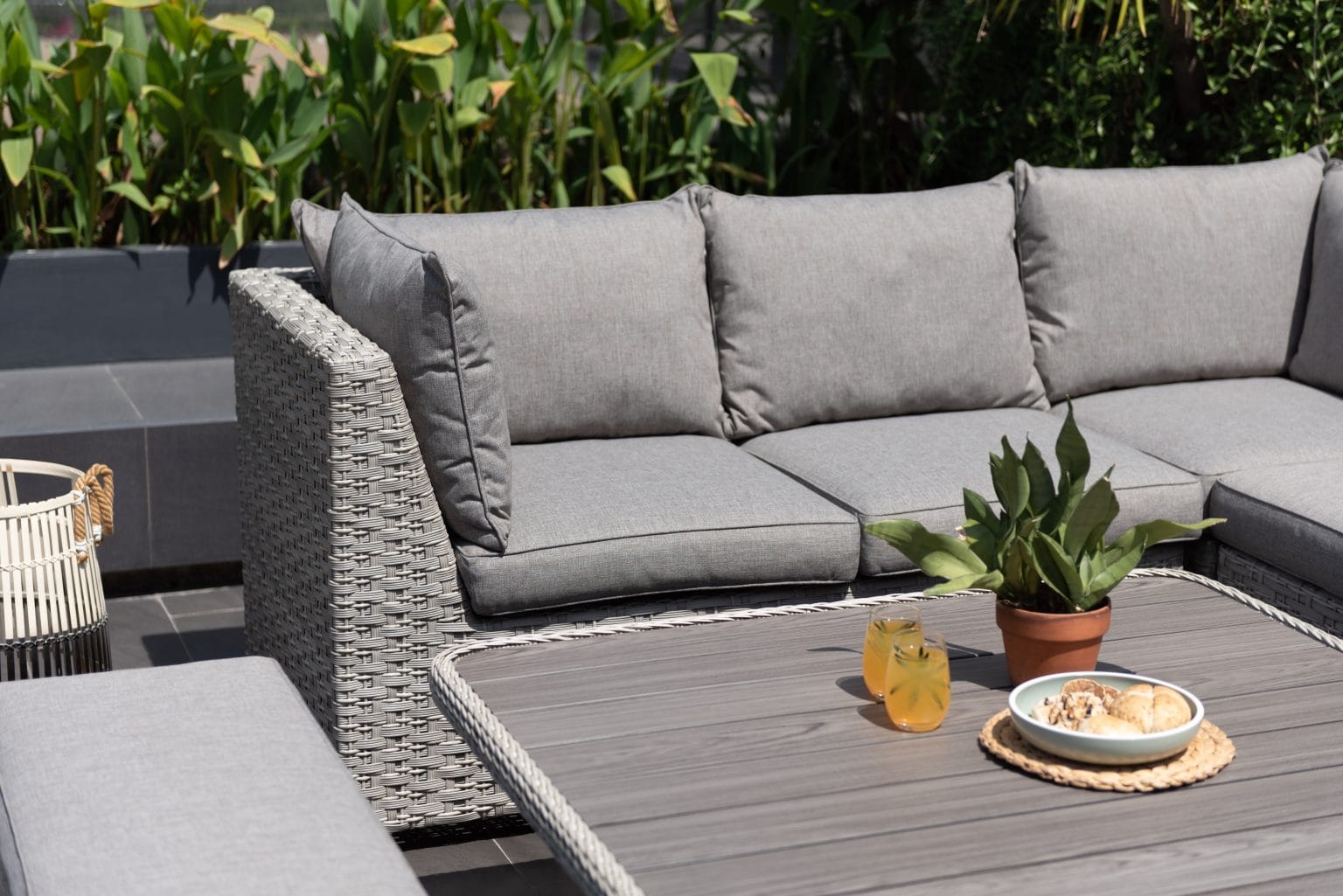 The benefits of modular garden furniture - Burleydam Garden Centre